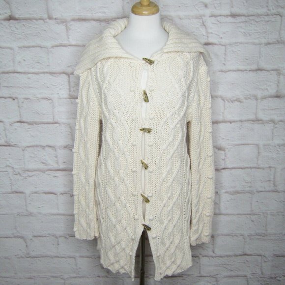 Caryn Vallone | Sweaters | Vintage Caryn Vallone Ivory Knobby Cable ...